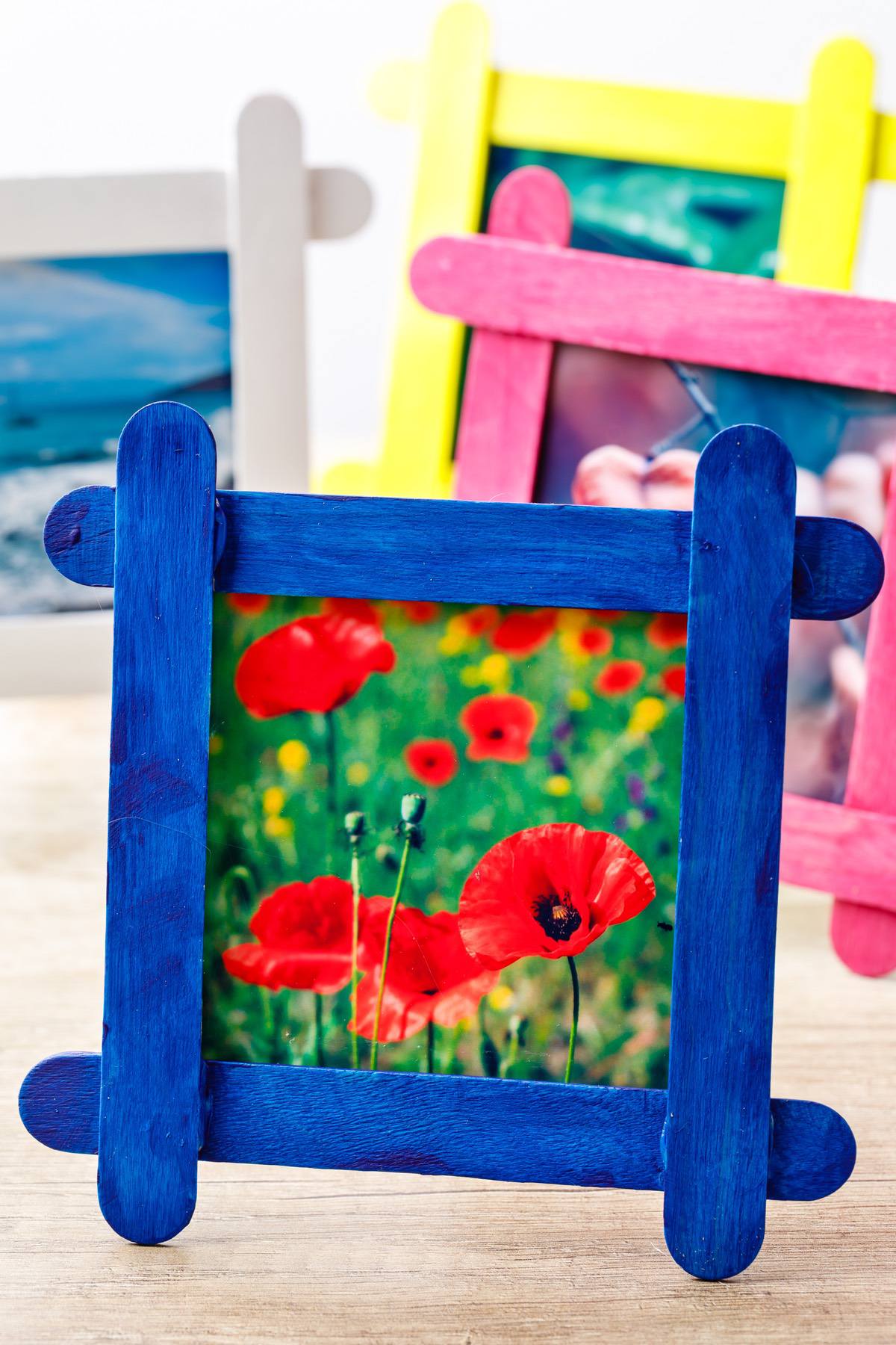 Diy Popsicle Stick Photo Frames Easy Homemade Gift That Kids Can Make 
